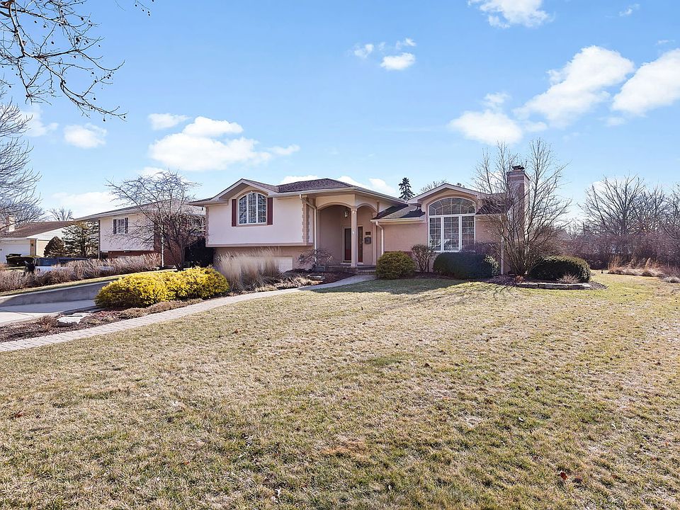 101 E Edgemont Ln, Park Ridge, IL 60068 | Zillow