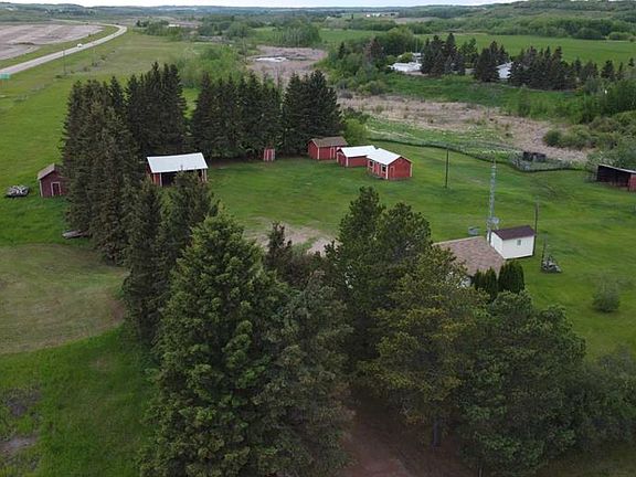 4502 E 50th St, Myrnam, AB T0B 3K0 | MLS #A2132825 | Zillow