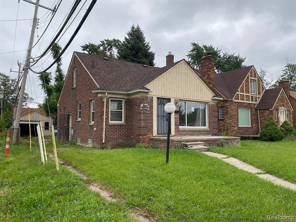 19360 Strathmoor St, Detroit, MI 48235 | Zillow