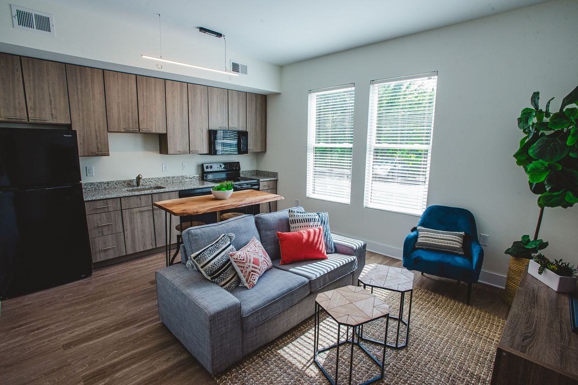 The Oliver - 908 Oliver Hill Way Richmond VA (3 units available) | Zillow