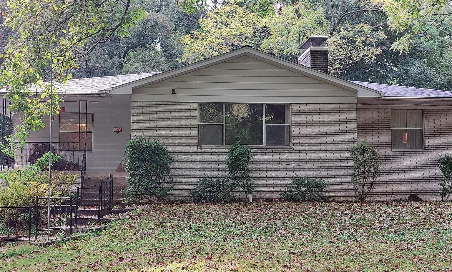 1718 Pleasant View Dr, Fairview Heights, IL 62208 | MLS #23060651 | Zillow