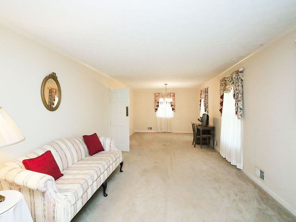 23 Hawthorne Dr, Newnan, GA 30263 | MLS #10197021 | Zillow