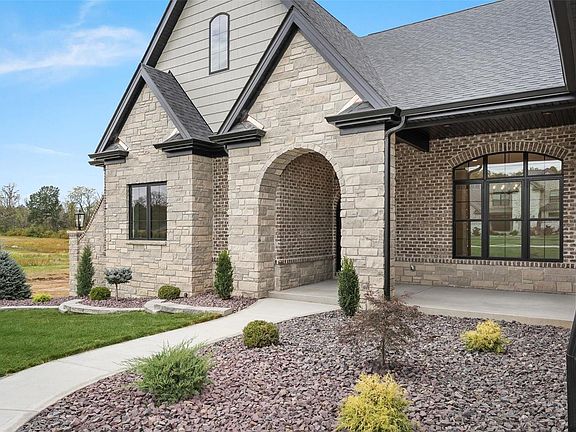 1 Lauren I Auden Holw, Wentzville, MO 63385 | MLS #23062532 | Zillow