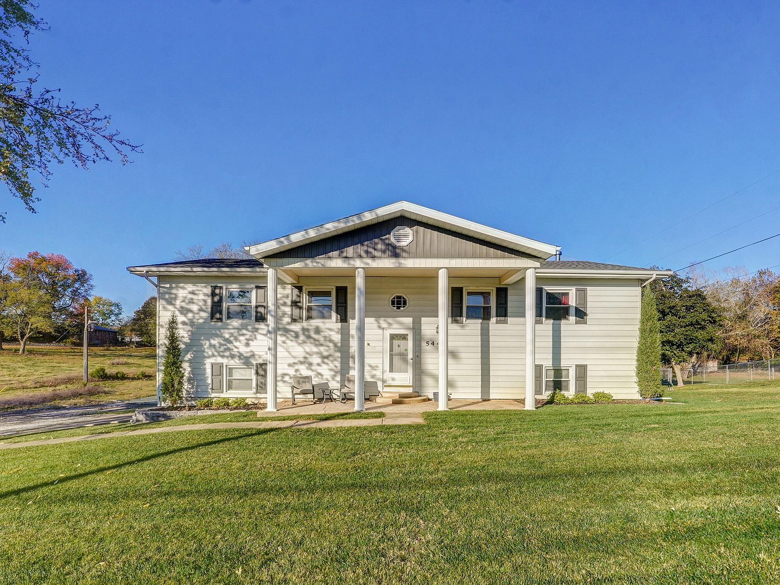 5445 S Farm Road 131, Brookline, MO 65619 | Zillow