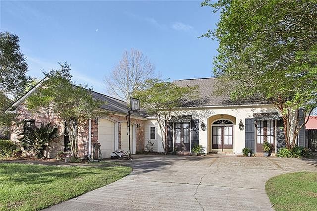 122 Portrush Dr, La Place, LA 70068 | Zillow