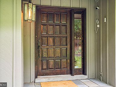 9509 Watts Rd, Great Falls, VA 22066 | Zillow