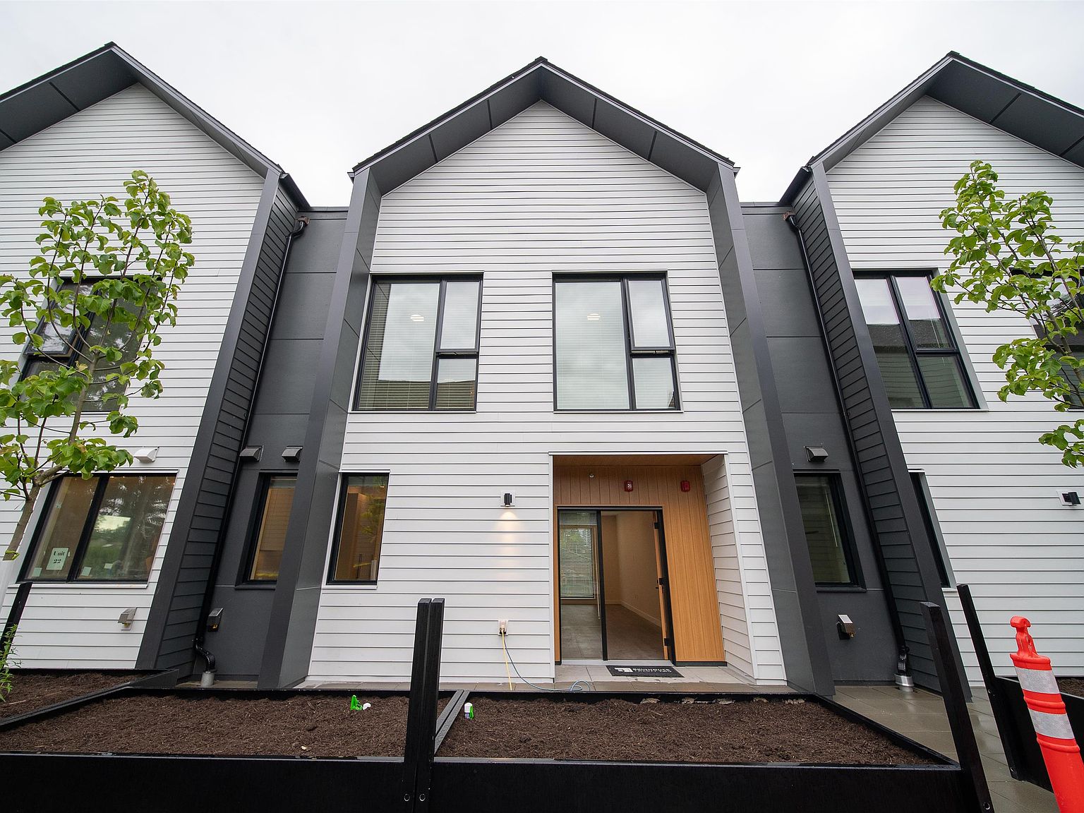 8699 Spires Rd #218, Richmond, BC V6Y 1V9 | MLS #R3025313 | Zillow