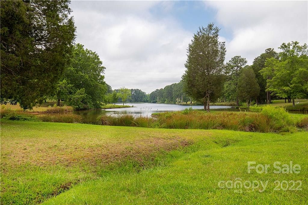 1076 Pineview Lakes Rd, Chester, SC 29706 | Zillow