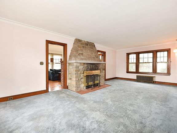 220 Pomander Road, Mineola, NY 11501 | Zillow