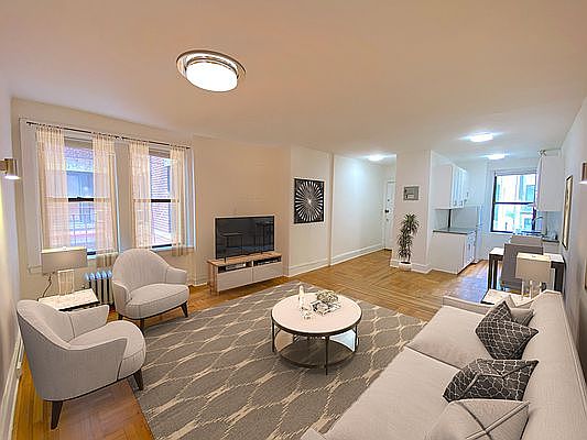 267 W 70th St APT 2-C, New York, NY 10023 | Zillow