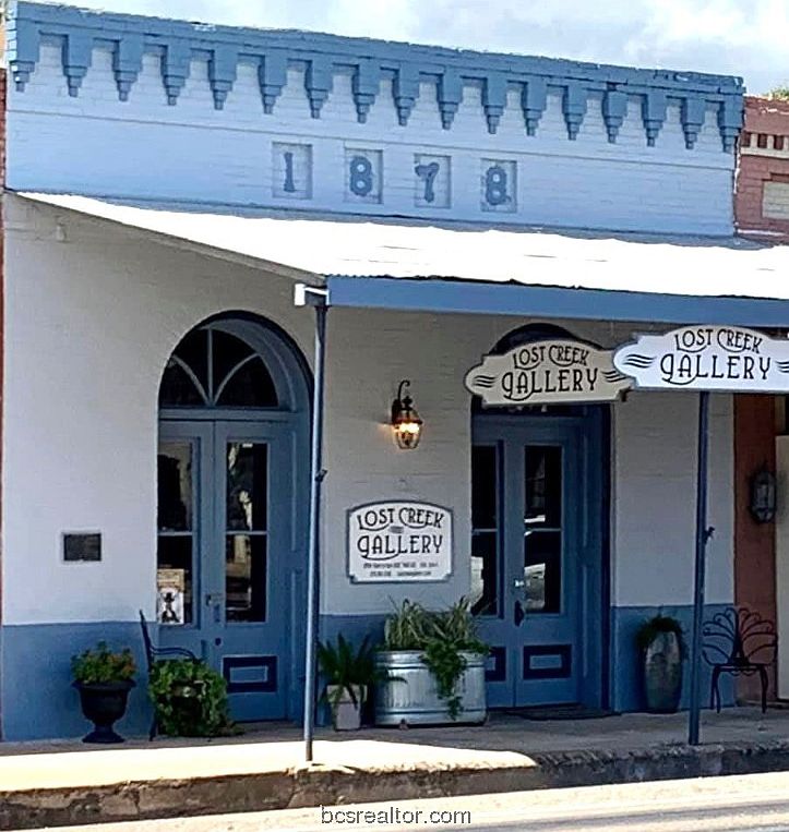 517 S Main St, Calvert, TX 77837 | MLS #23014385 | Zillow