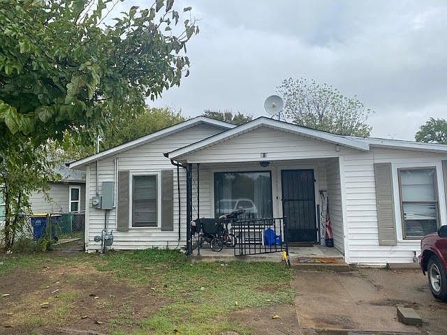 602 S Main St, Venus, TX 76084 | Zillow