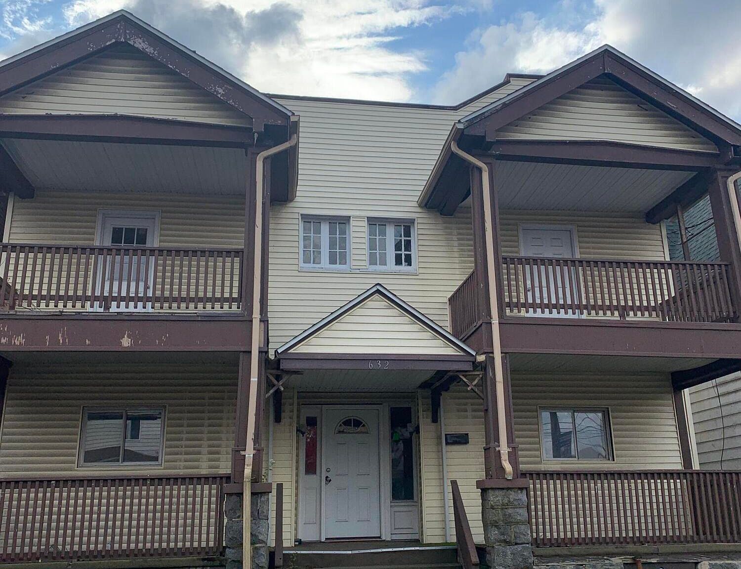 632 Moosic St, Scranton, PA 18505 | Zillow