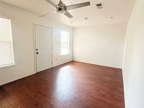 729 N Ruddell St, Denton, TX 76209 | MLS #20753118 | Zillow