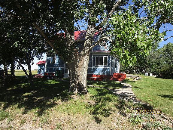 704 W 5th Ave, Edmore, ND 58330 | Zillow