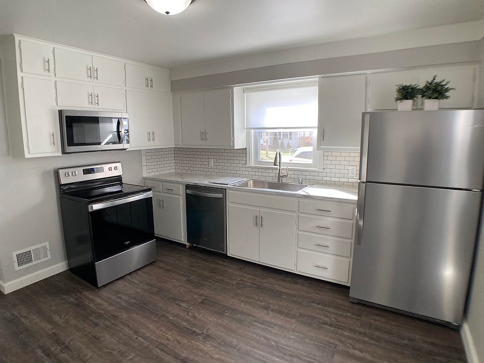 300 S Lee St, Appleton, WI 54915 | MLS #50282664 | Zillow