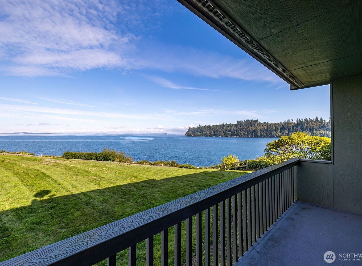 120 Cascade Place UNIT 33, Pt Ludlow, WA 98365 | MLS #2355012 | Zillow