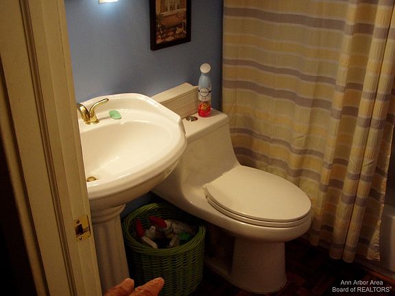 149 Allen Rd, Ypsilanti, MI 48198 | Zillow