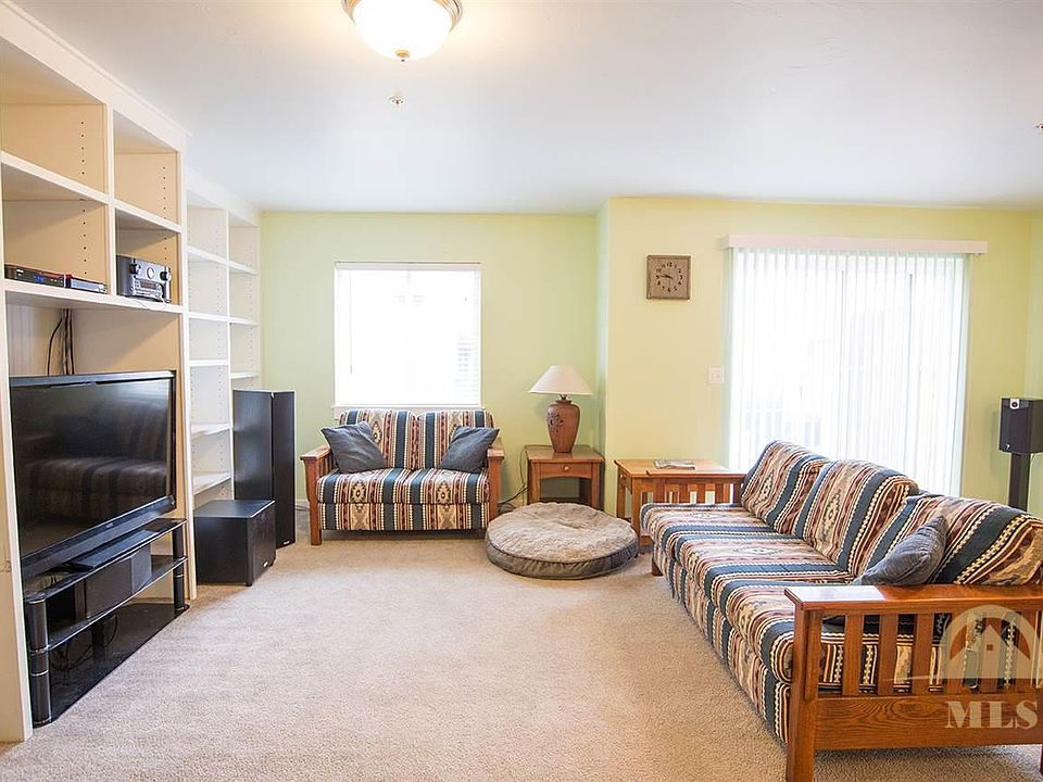 1126 Cruiser Ln Belgrade, MT, 59714 - Apartments for Rent | Zillow