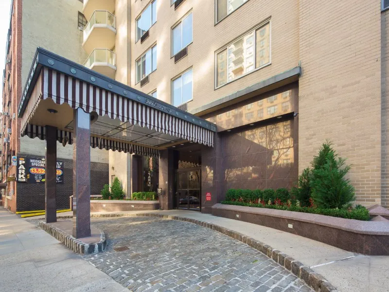300 East 74th Street #25DE in Lenox Hill, Manhattan | StreetEasy
