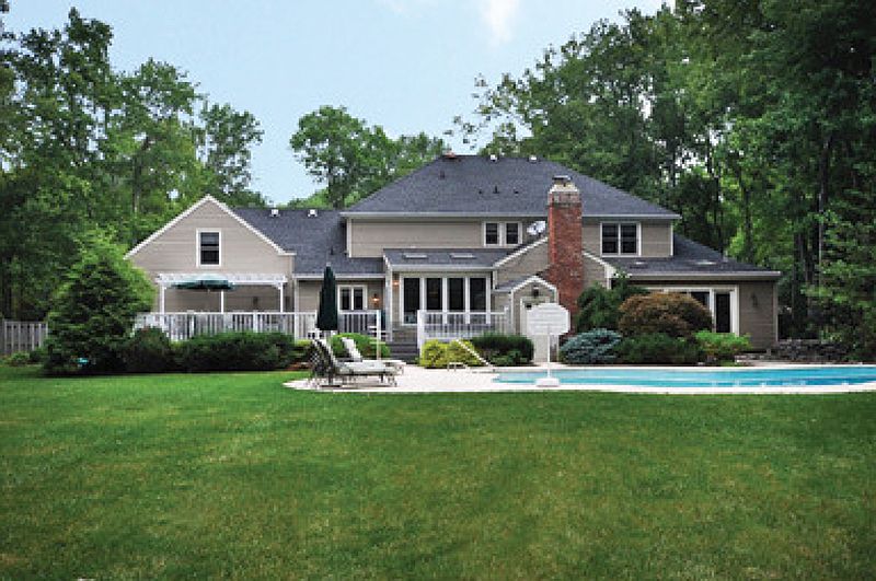 17 Puddingstone Ln, Millington, NJ 07946 | Zillow