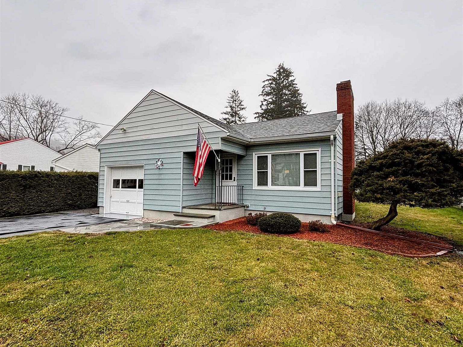 32 Thomas Ave, Poughkeepsie, NY 12603 | MLS #420057 | Zillow