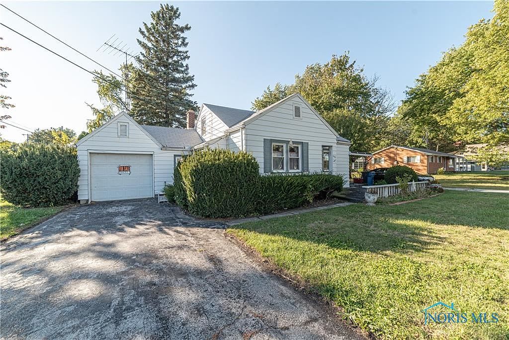 1566 S Coy Rd, Oregon, OH 43616 | Zillow