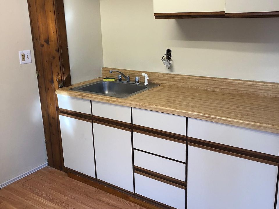 5 Ark St #4, Philmont, NY 12565 | Zillow