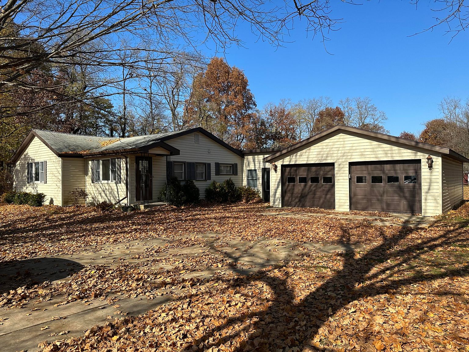 21268 S River Rd, Centreville, MI 49032 | Zillow