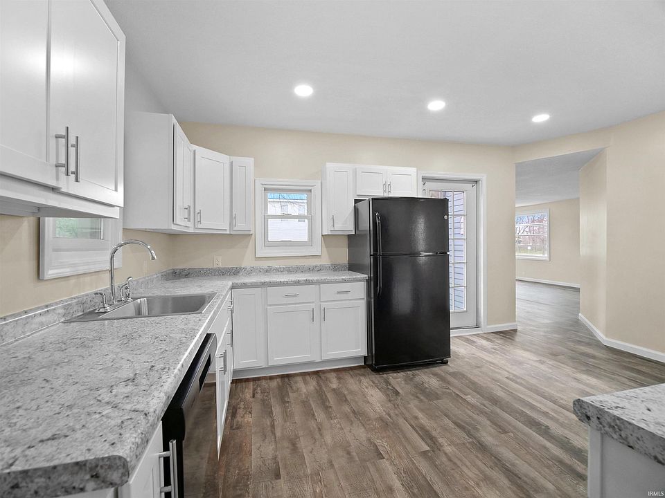 2338 E Us Highway 224, Ossian, IN 46777 | Zillow