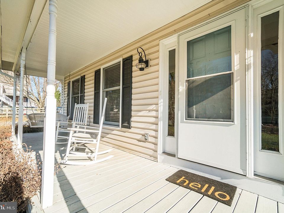 3 New Cut Rd, Round Hill, VA 20141 | Zillow