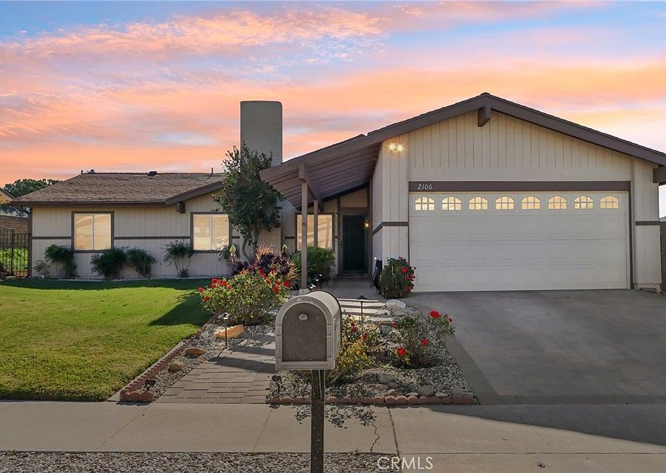 2106 Latham St, Simi Valley, CA 93065 | MLS #SR25016088 | Zillow