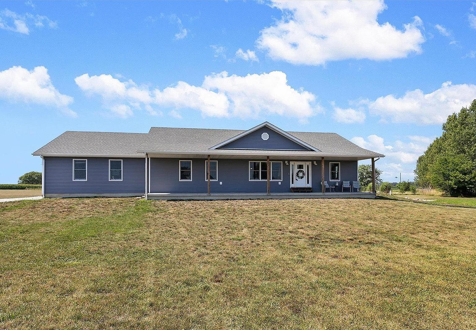 125 Spring Ct, Worden, IL 62097 | Zillow