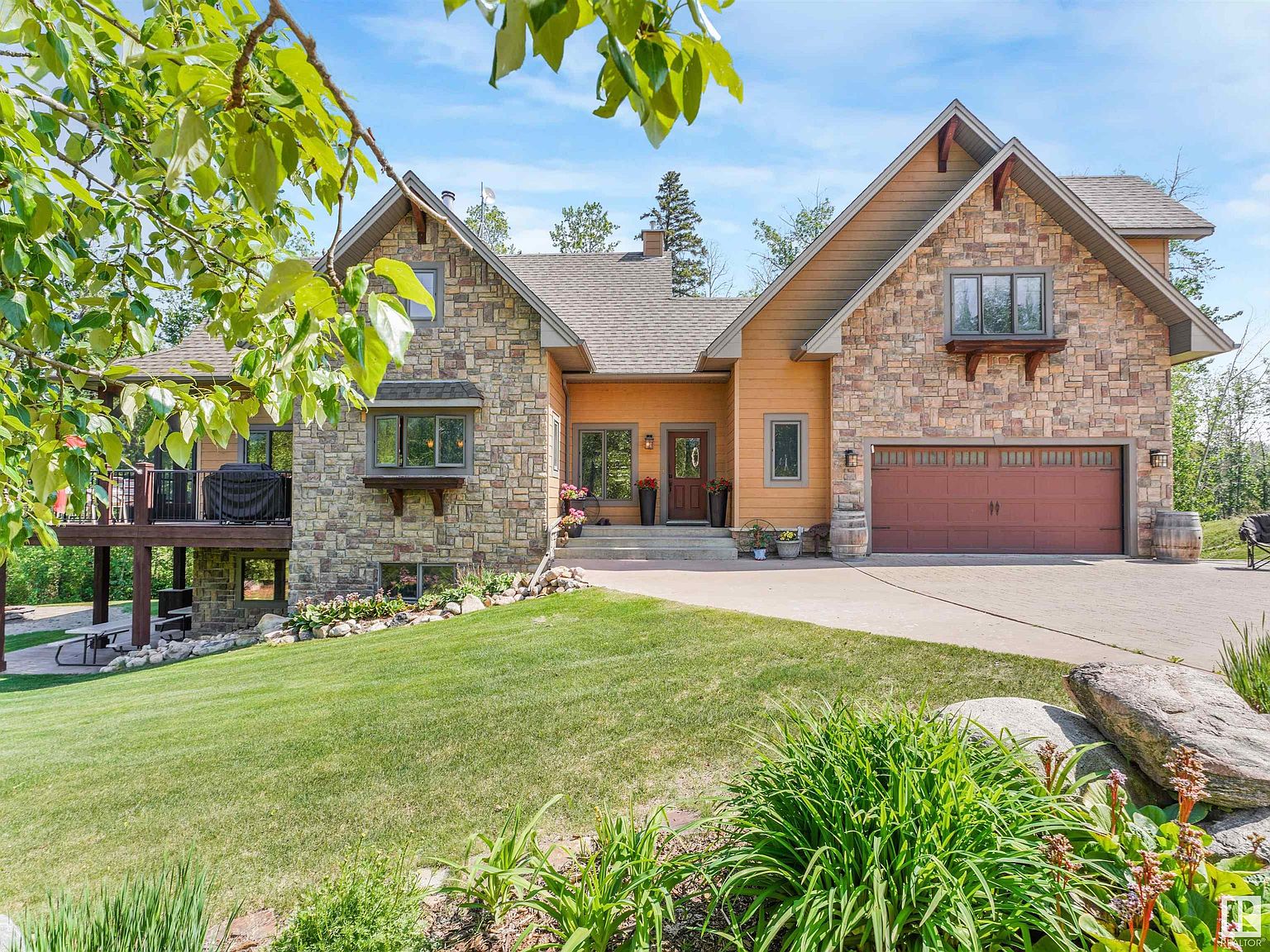 12815 Winterburn Rd NW, Edmonton, AB T5S 2B9 | MLS #E4386222 | Zillow