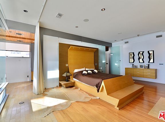 24826 Malibu Rd, Malibu, CA 90265 | Zillow