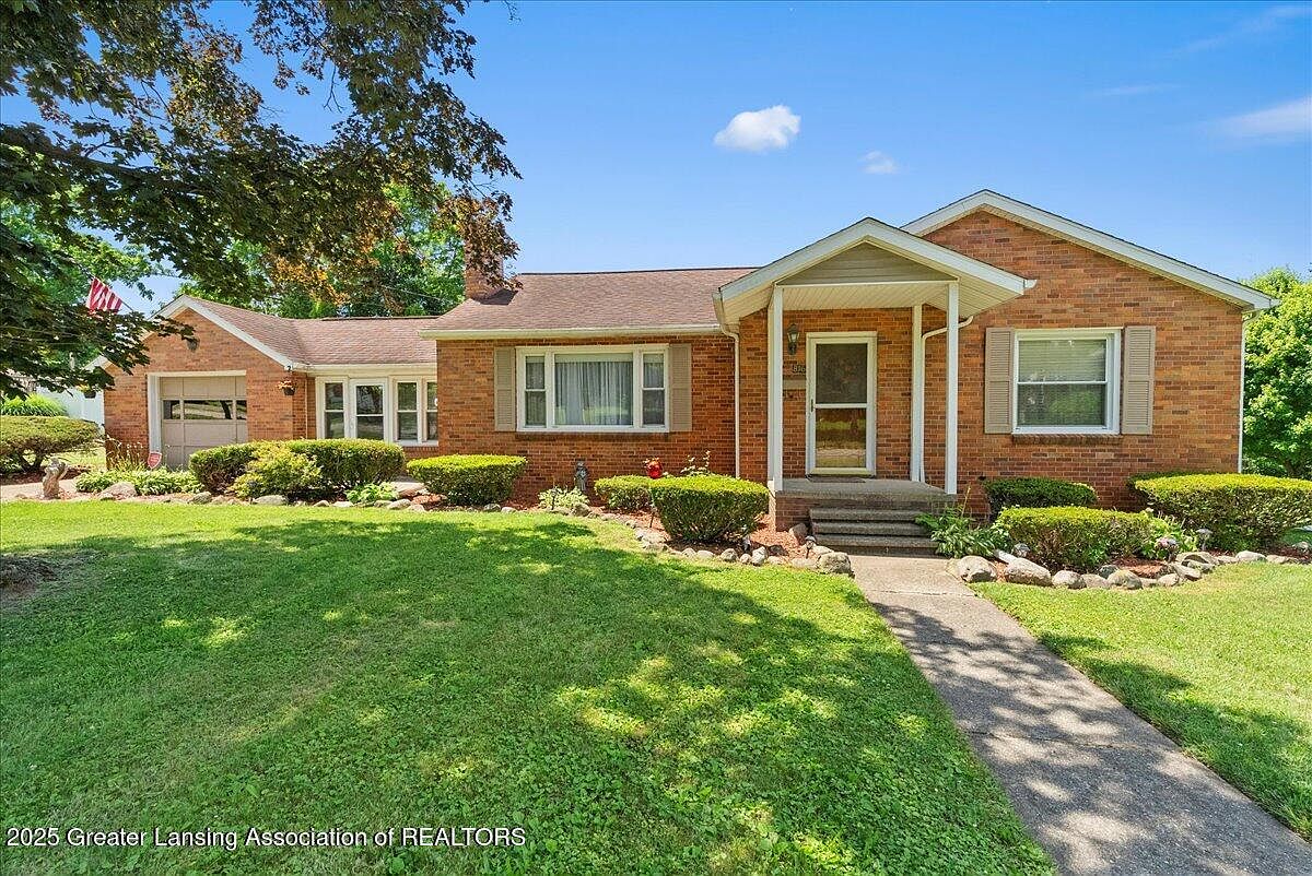 816 N Waterloo Ave, Jackson, MI 49202 | Zillow