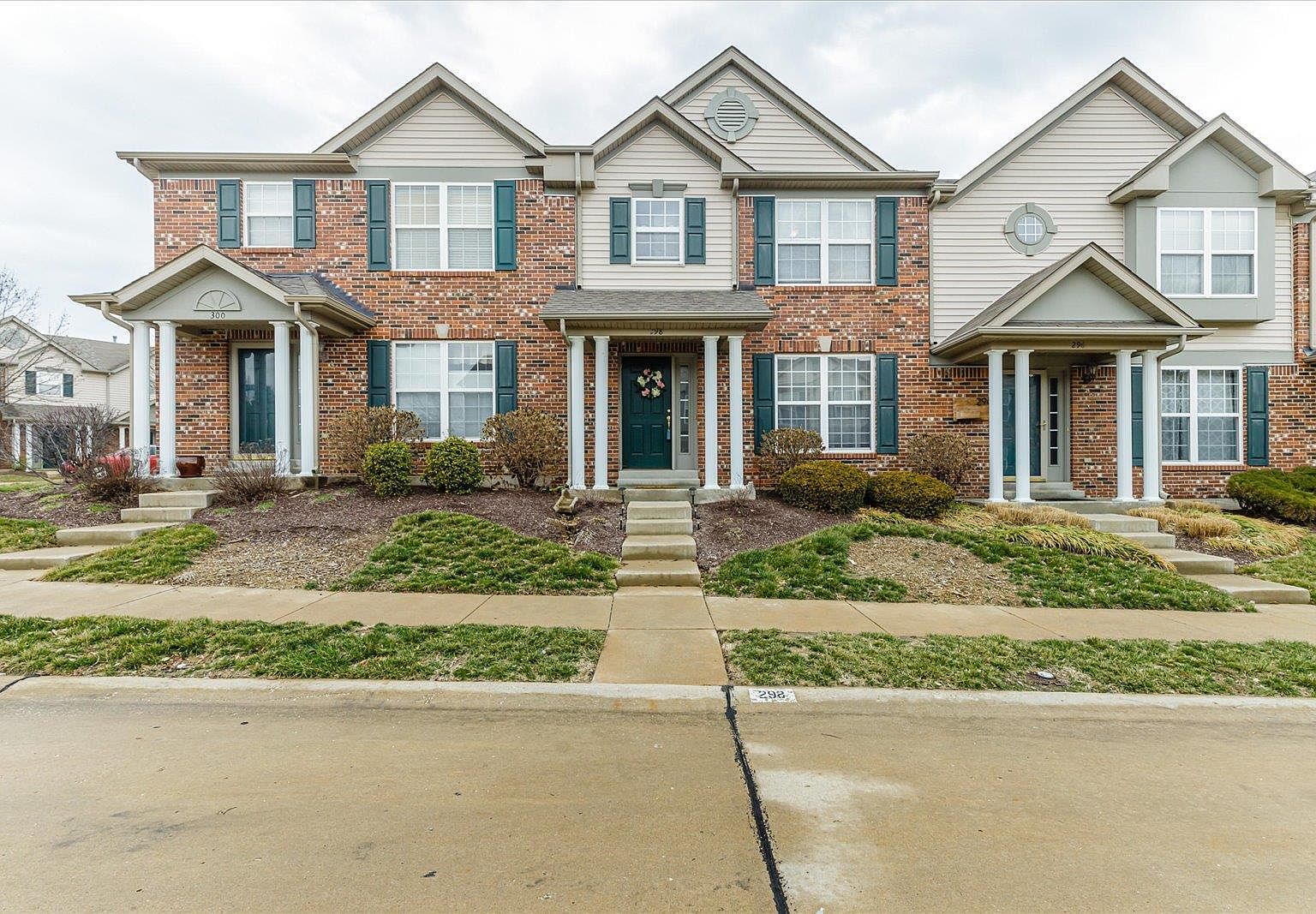 298 Vivaron Ave, Saint Charles, MO 63303 | Zillow