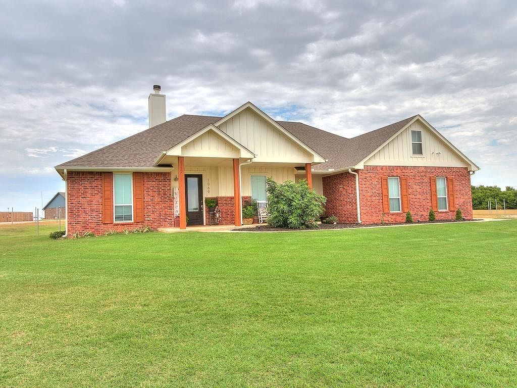1069 Rheagen Kay Ave, Tuttle, OK 73089 | Zillow