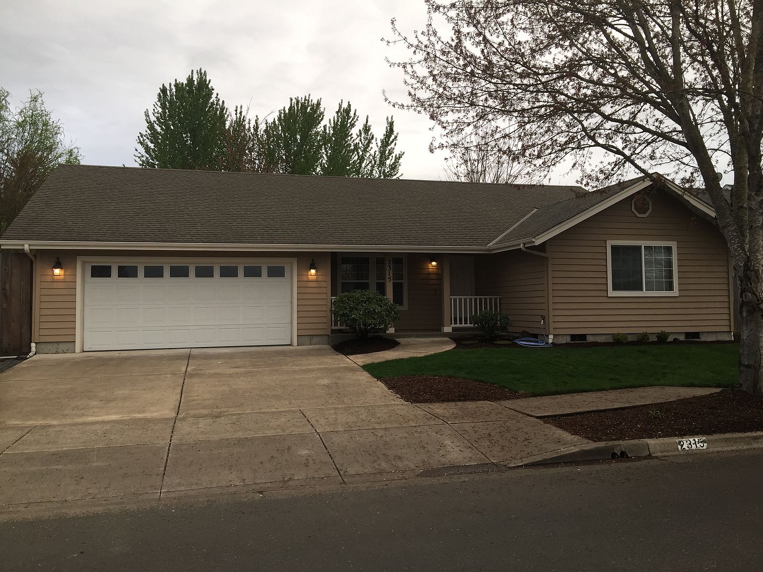 2315 Sony Loop, Eugene, OR 97404 | Zillow