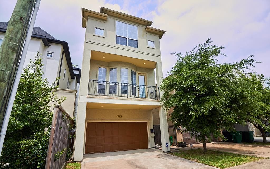 5526 Petty St, Houston, TX 77007 | Zillow
