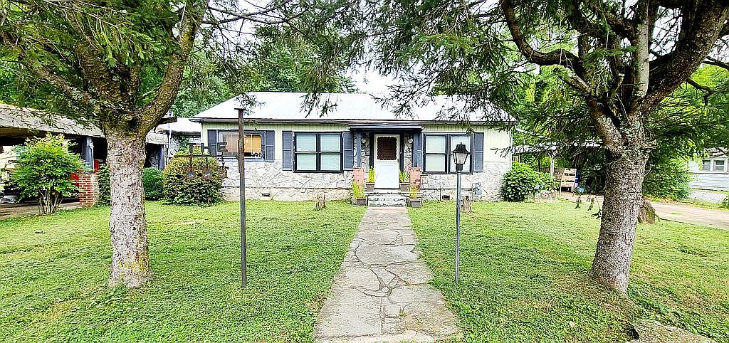 260 Collins St, Spring City, TN 37381 | Zillow