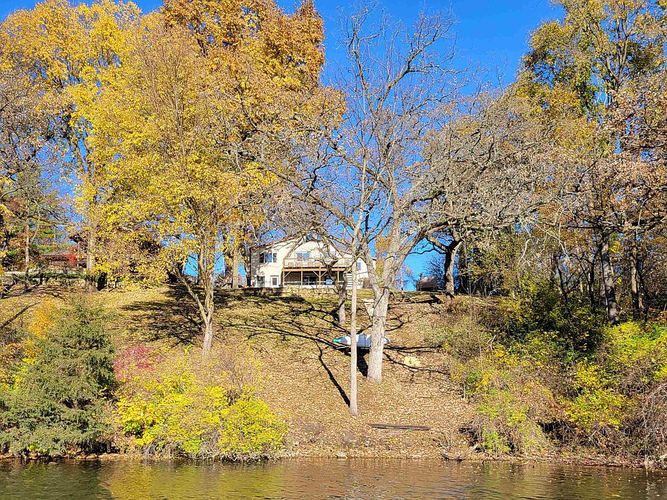 9-9A160 Hawthorne Dr, Apple River, IL 61001 | Zillow