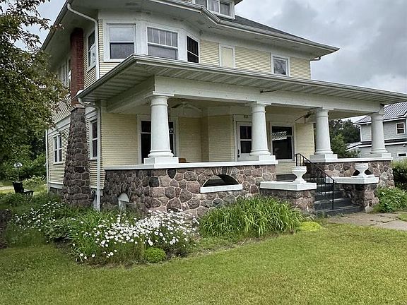 733 DEPOT STREET, Manawa, WI 54949 | MLS #22402216 | Zillow