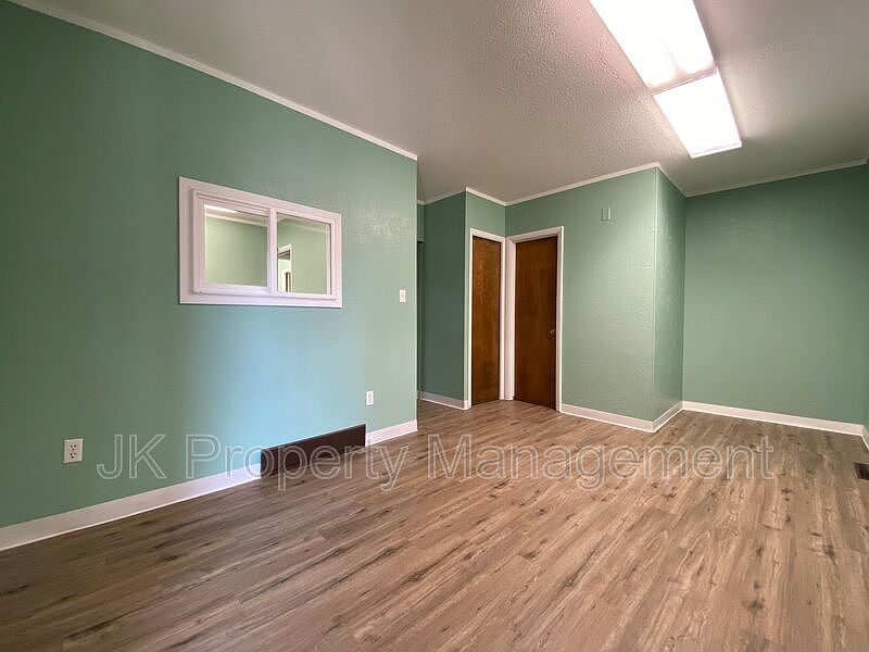 1125 2nd Ave N SUITE 4, Great Falls, MT 59401 | Zillow