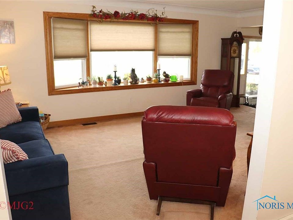 5355 Scotch Ridge Rd, Pemberville, OH 43450 | Zillow