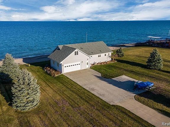 6500 Lakeshore Rd, Lakeport, MI 48059 | MLS #20240041150 | Zillow