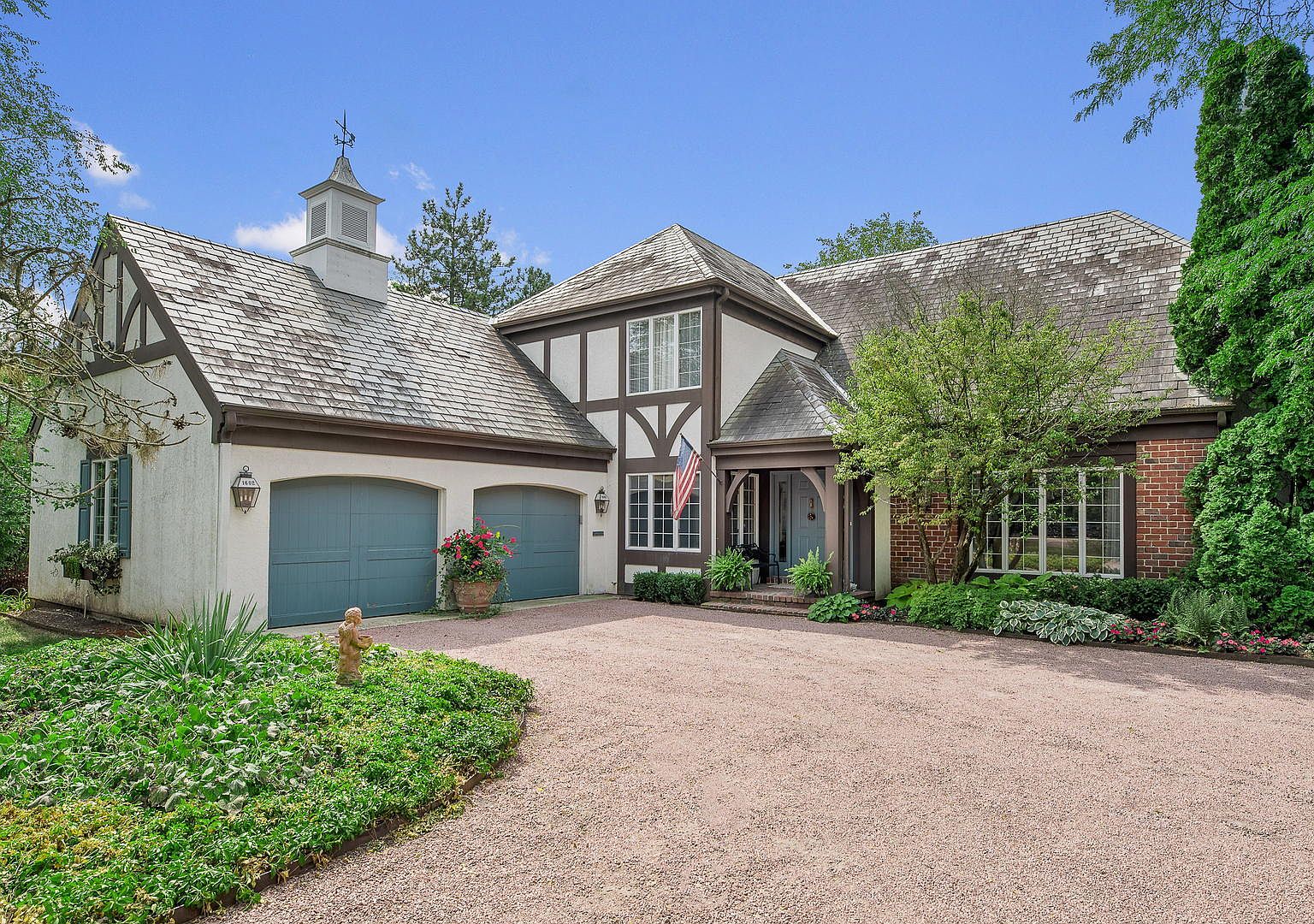 1602 Burr Ridge Club Dr, Burr Ridge, IL 60527 | Zillow