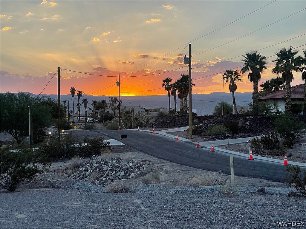 1812 Marble Canyon Dr, Bullhead City, AZ 86442 | MLS #006280 | Zillow