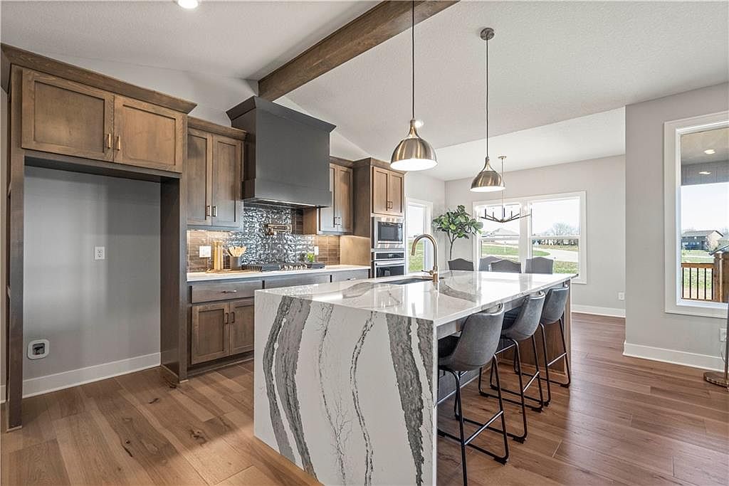 2762 SW 12th St, Lees Summit, MO 64081 | Zillow