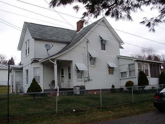 2039 Main St, Cardale, PA 15420 | Zillow